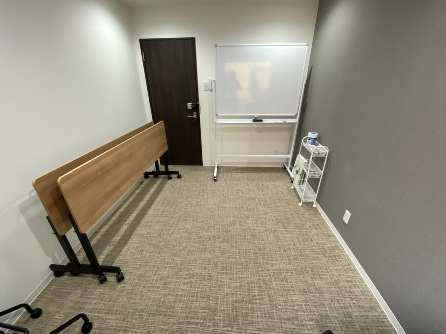 【レンタルスペースちとからRoom B】千歳烏山駅徒歩２分☆綺麗☆完全個室☆Wi-Fi完備☆会議室・テレワーク等にオススメ♪の写真7