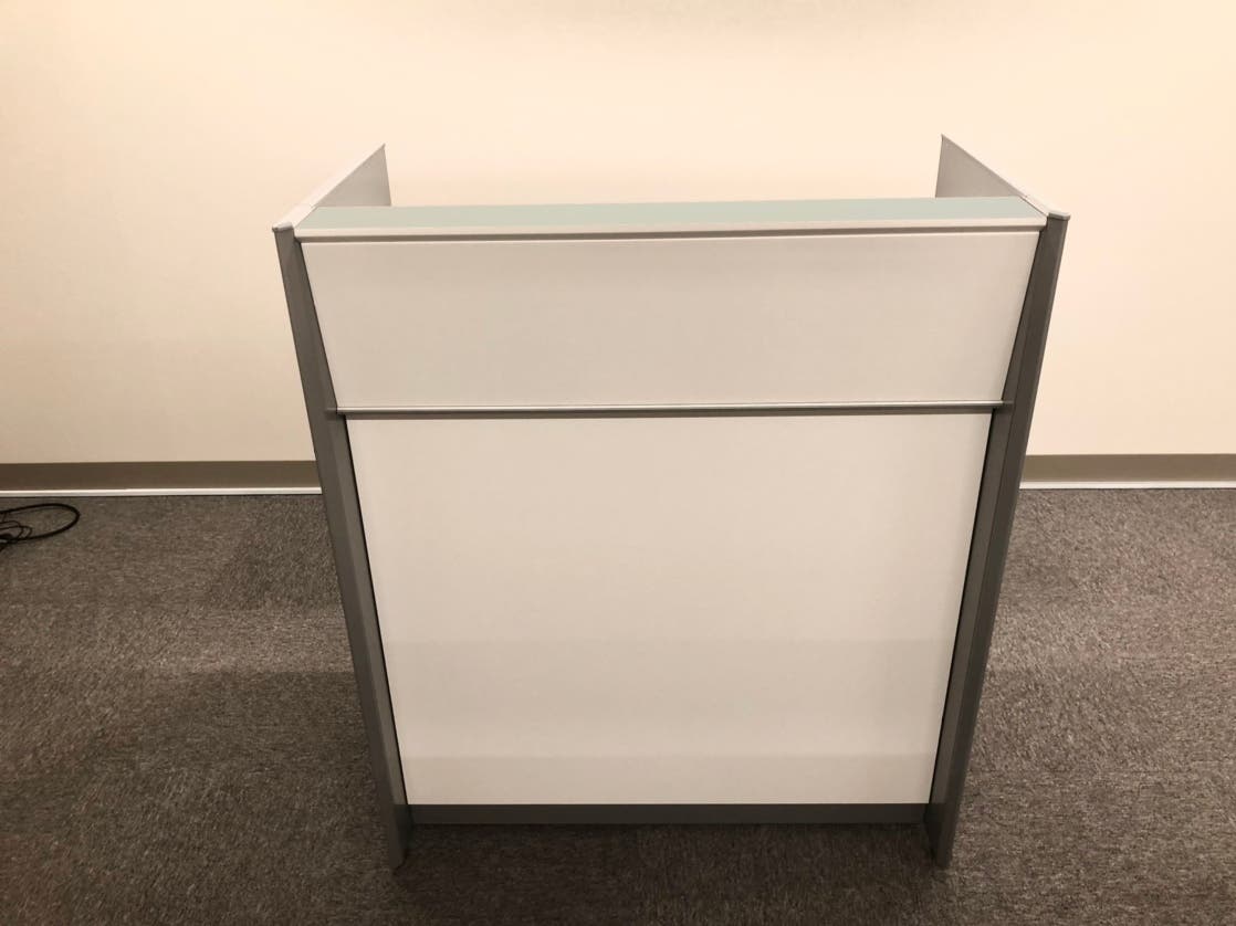 【銀座5分・新橋7分】最大収容人数30名の会議室｜プロジェクター完備✨研修・面接・商談・勉強会に｜N403の写真7