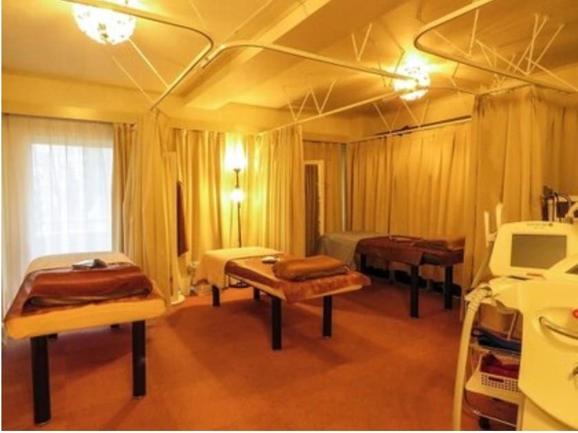 ト－タルビューティー美沙妃内　効果高いエステ美容機器体験可能！小顔、痩身、整体など女性施術者専用の激安レンタルサロン。の写真1