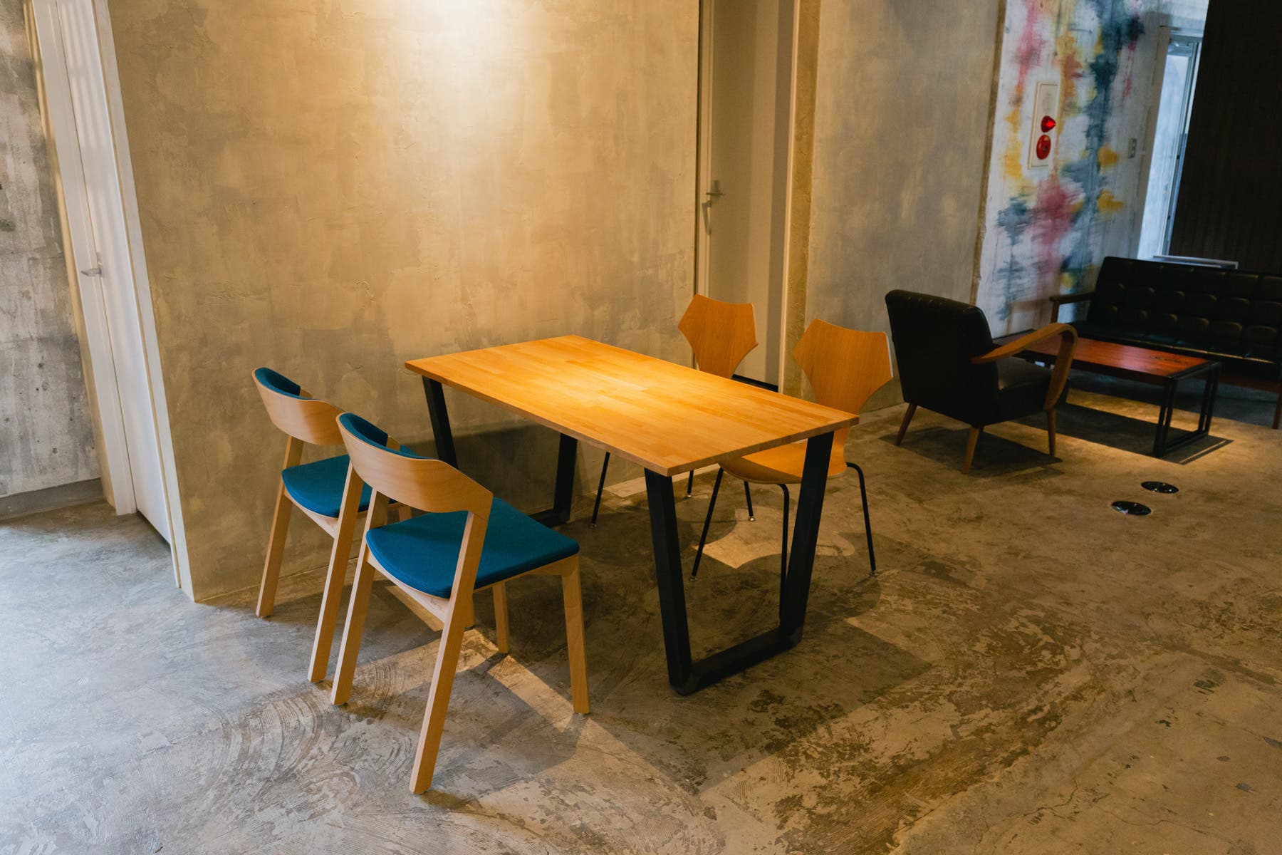 湘南深沢駅徒歩11分、格安プラン有り。広々135㎡、コーヒースタンドを併設、晴れの日は柔らかい自然光が入るフォトスタジオの写真14