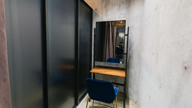 湘南深沢駅徒歩11分、格安プラン有り。広々135㎡、コーヒースタンドを併設、晴れの日は柔らかい自然光が入るフォトスタジオの写真19