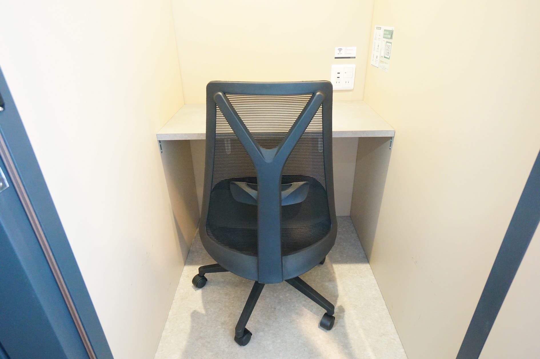 ＜RemoteworkBOX 駅前中央ビル店【No.3】＞完全個室⭐️24H営業！Wi-Fi無料！/ 2時間以上の利用でお得！の写真5