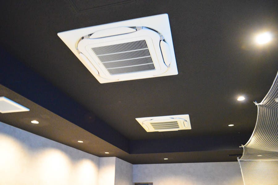 【安心の完全個室】名駅近くプライベートゴルフスペース！シミュレーション機＆モーションリプレーカメラ完備（名古屋市中村区）の写真17