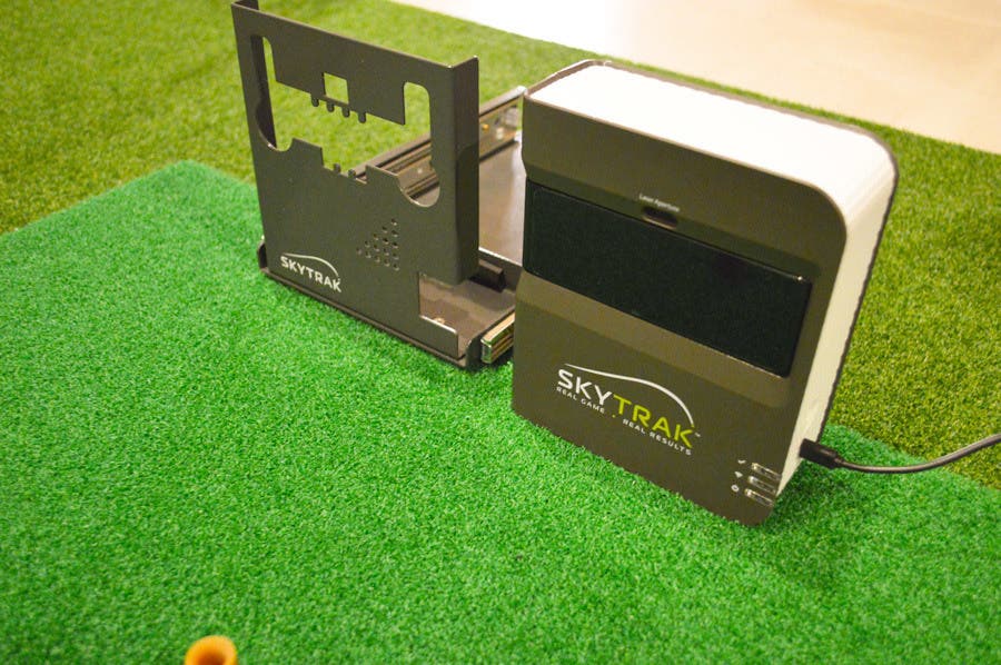 【安心の完全個室】名駅近くプライベートゴルフスペース！シミュレーション機＆モーションリプレーカメラ完備（名古屋市中村区）の写真5