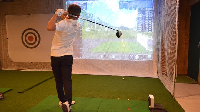 【安心の完全個室】名駅近くプライベートゴルフスペース!シミュレーション機&モーションリプレーカメラ完備(名古屋市中村区)の写真11