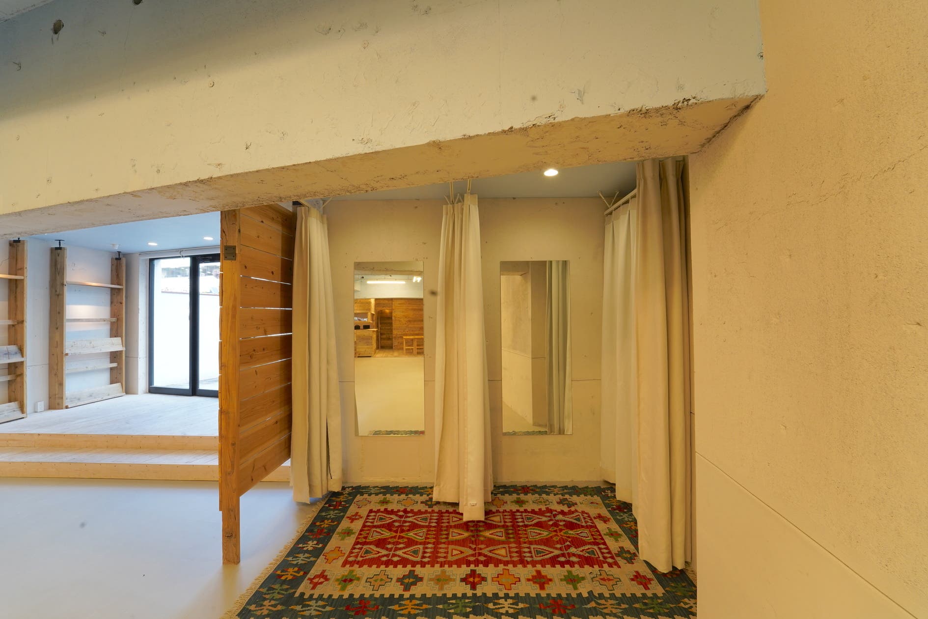 【北参道駅徒歩2分・原宿駅徒歩10分 / 北参道店】ポップアップショップやイベントにおすすめの大通りに面した路面スペースの写真11