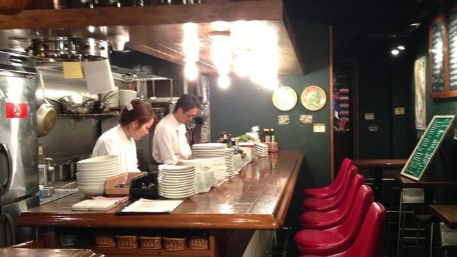 【新橋】駅チカ!! 隠れ家レストラン1F バルスタイルなスペース貸切!! パーティー・イベント・撮影にお使いください!の写真4