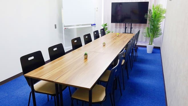 【無料・光+WiFi6、55インチ4Kモニター】八丁堀駅A1、B3出口より徒歩1分!何でも使える多目的スペース!の写真1