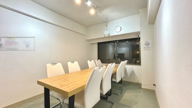 【新大阪駅東口10秒❗️超駅近】無料WiFi・モニター・ホワイトボード無料貸出中❗️完全個室・会議・面談《SS新大阪618》の写真11