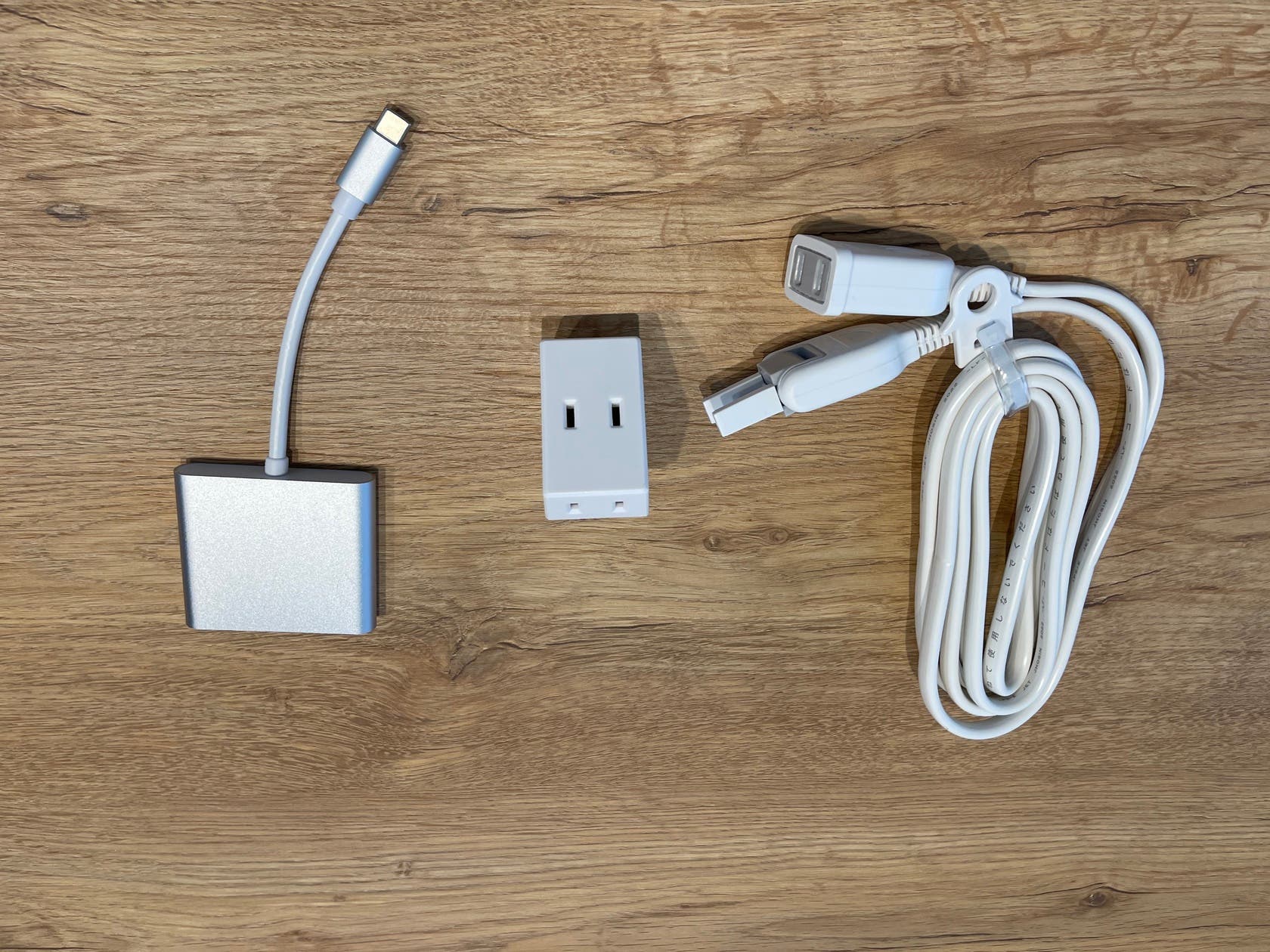 【新大阪駅東口１０秒❗️超駅近】無料WiFi・モニター・ホワイトボード無料貸出中❗️完全個室・会議・面談《SS新大阪618》の写真21