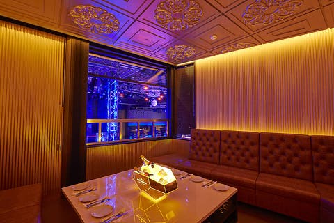 【六本木駅から徒歩2分のレンタルスペース/R3】会議やミーティング、音楽ライブやイベントにも対応しています！の写真2