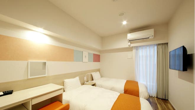 〈ワークplace心斎橋店〉ツイン ドリンク飲み放題☕️ホテルの一室だから安心♫テレワーク・サロンスペースにも✨WIFI無料の写真1