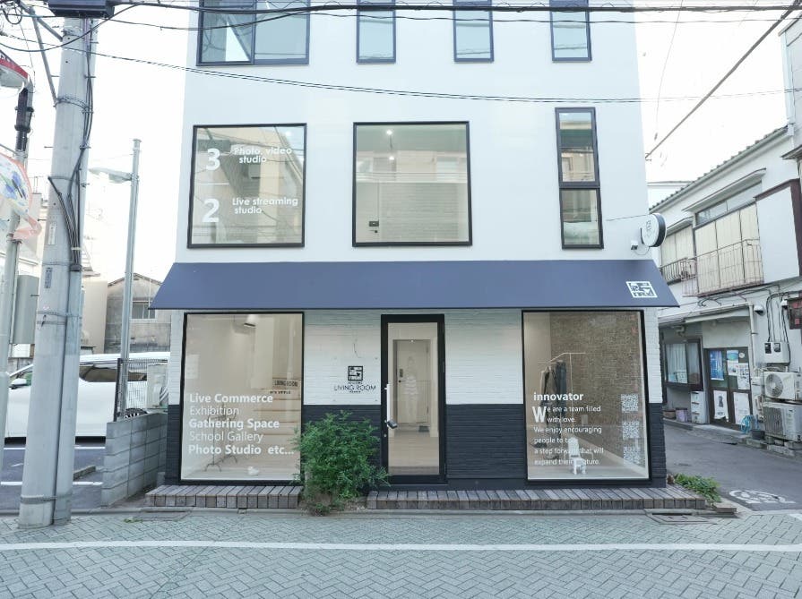 都内屈指の内装！おしゃれなフォトスタジオで撮影しませんか？の写真6