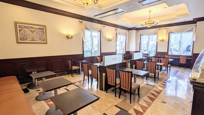 【1階レストラン】会議室 最大20名利用のレンタルスペースの写真1