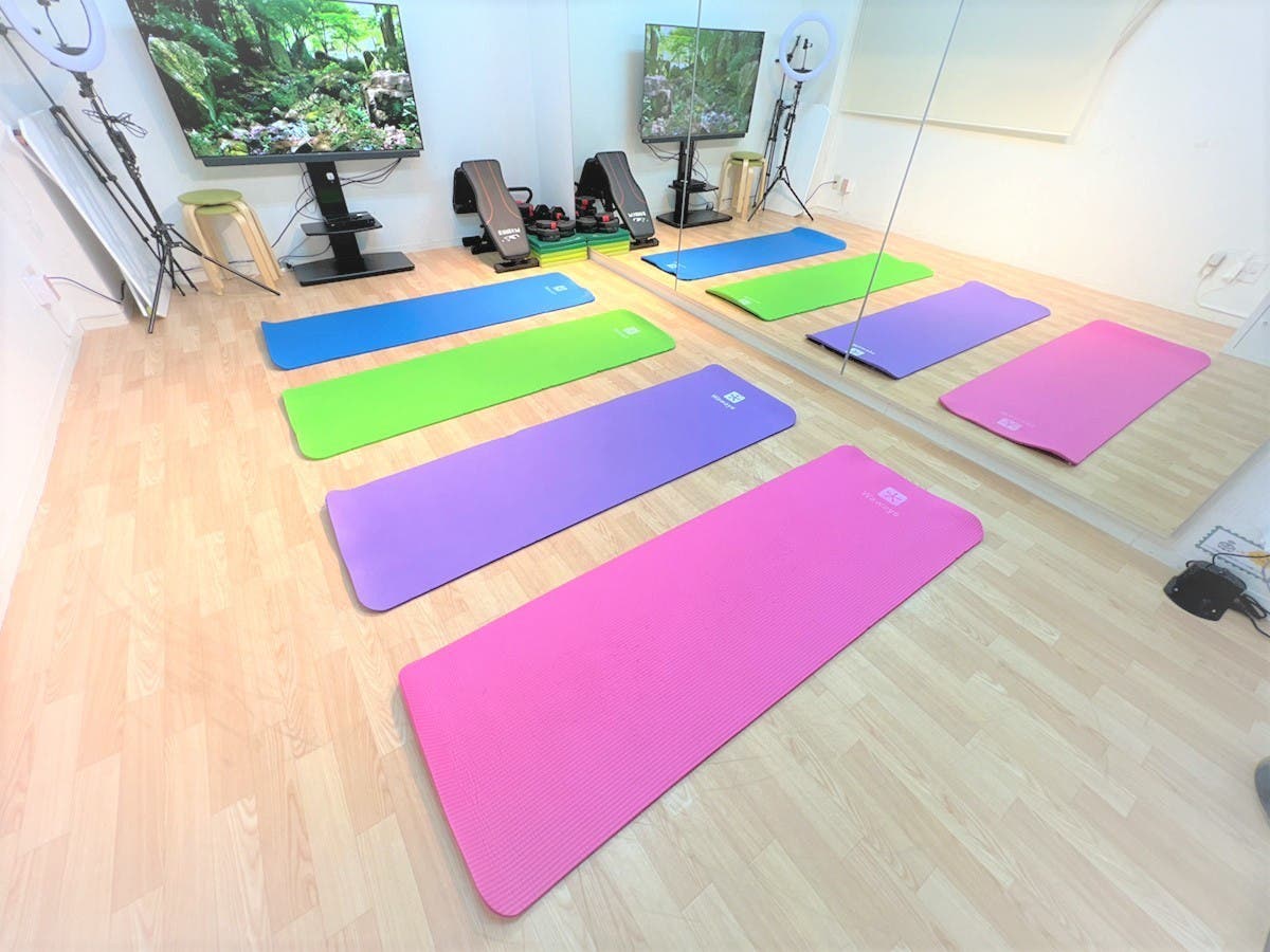 【感謝価格✨吉祥寺徒歩6分】大型鏡・55インチテレビ。ヨガ、ダンス、武道、舞台など個人、少人数のレッスンの写真6