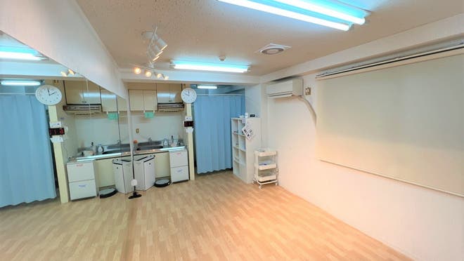 【感謝価格✨吉祥寺徒歩6分】大型鏡・55インチテレビ。ヨガ、ダンス、武道、舞台など個人、少人数のレッスンの写真5