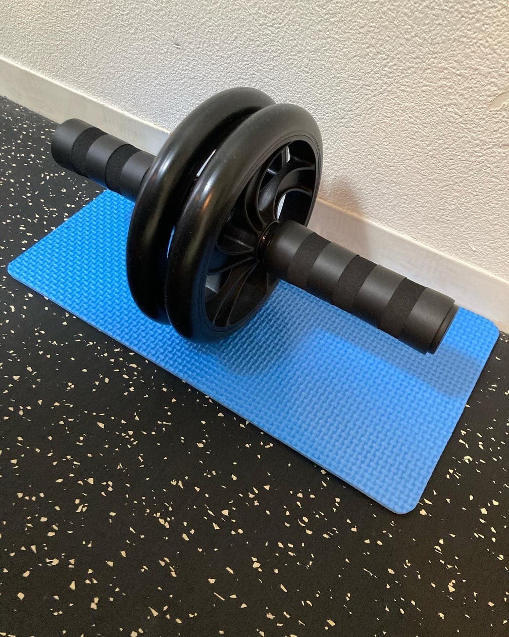 【阪急梅田駅徒歩5分】手ぶらで来れる梅田地域最安値のとにかく安い24時間レンタルフィットネスジム！ウォーターサーバー完備！の写真11