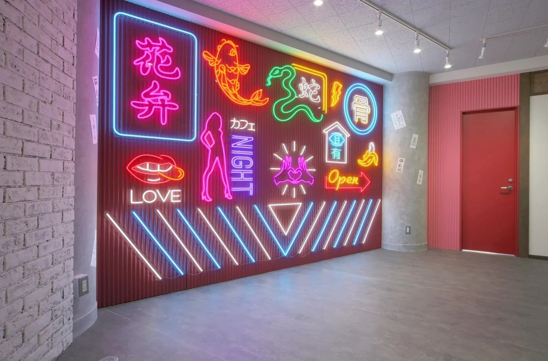 様々なシチュエーション、世界観に対応した本格的な撮影が可能です。の写真15