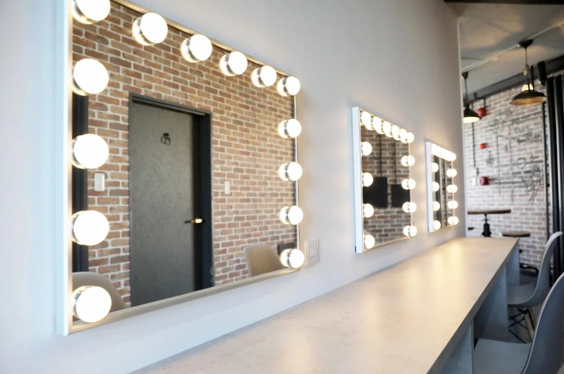 様々なシチュエーション、世界観に対応した本格的な撮影が可能です。の写真24