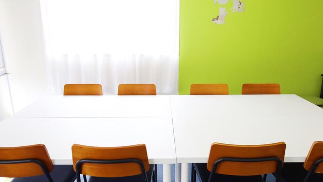 【新宿】🌟光回線🌟<ライト会議室>室内リニューアル■新宿三丁目駅出口すぐ■綺麗で明るい<ライト会議室>ビジネス、ボドゲ会の写真5