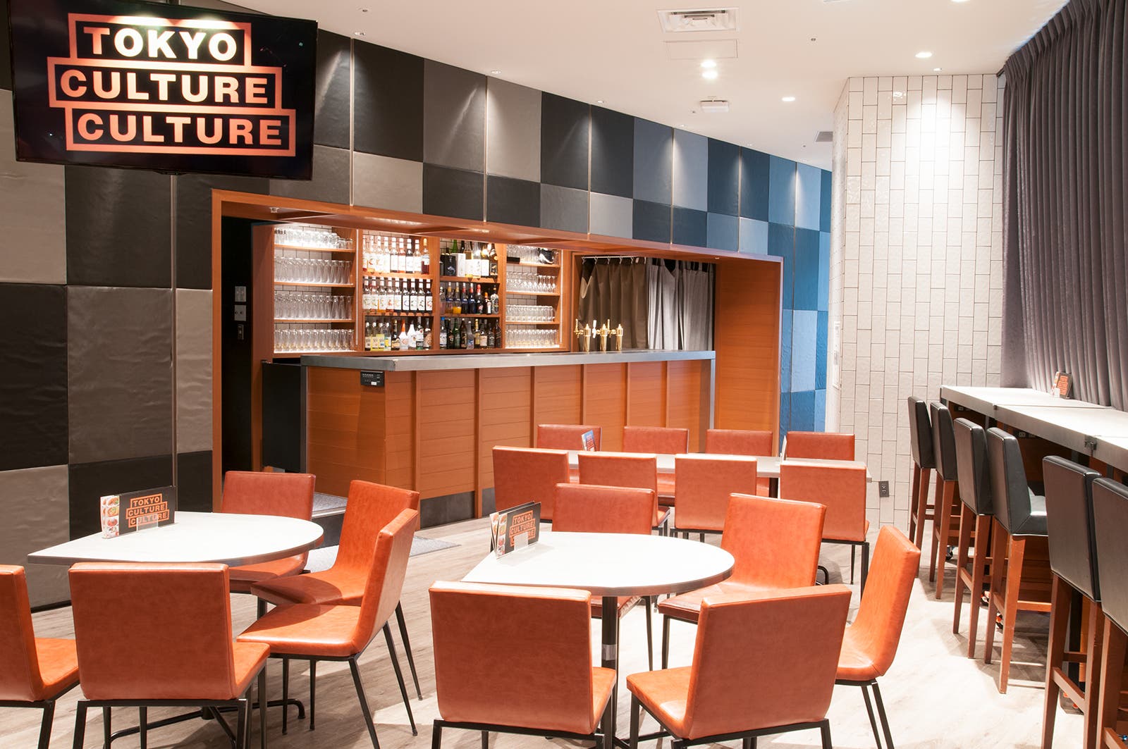 渋谷駅地下B1出口正面 190インチスクリーン完備、天井高8.7mの解放感あるイベントスペースの写真7