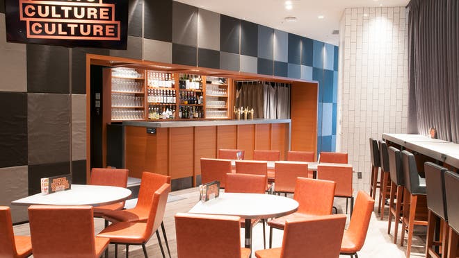 渋谷駅地下B1出口正面 190インチスクリーン完備、天井高8.7mの解放感あるイベントスペースの写真7