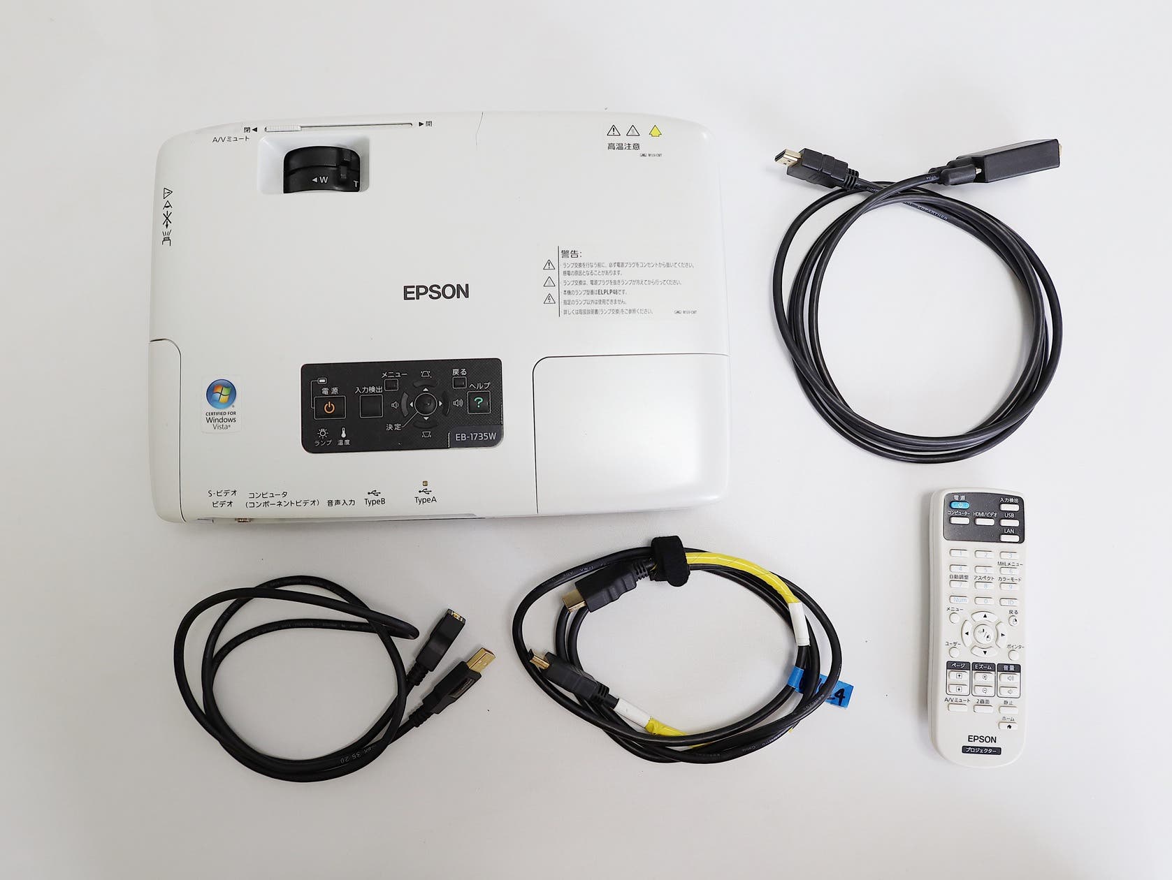 【新宿】🌟光回線🌟＜ライト会議室＞室内リニューアル■新宿三丁目駅出口すぐ■綺麗で明るい＜ライト会議室＞ビジネス、ボドゲ会の写真7