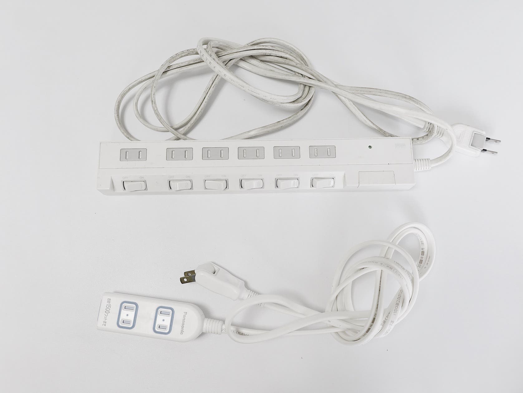 【新宿】🌟光回線🌟＜ライト会議室＞室内リニューアル■新宿三丁目駅出口すぐ■綺麗で明るい＜ライト会議室＞ビジネス、ボドゲ会の写真13