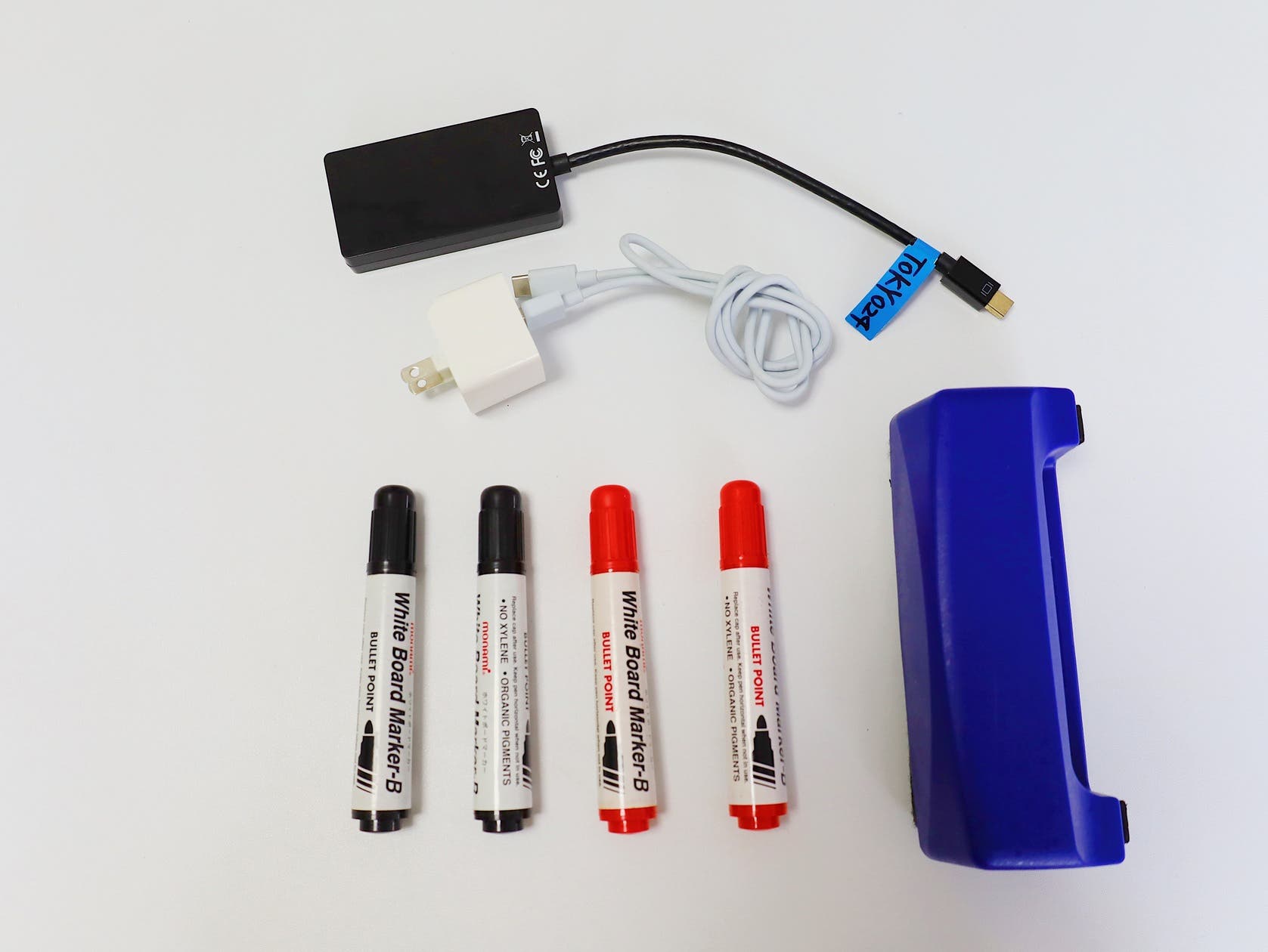 【新宿】🌟光回線🌟＜ライト会議室＞室内リニューアル■新宿三丁目駅出口すぐ■綺麗で明るい＜ライト会議室＞ビジネス、ボドゲ会の写真14