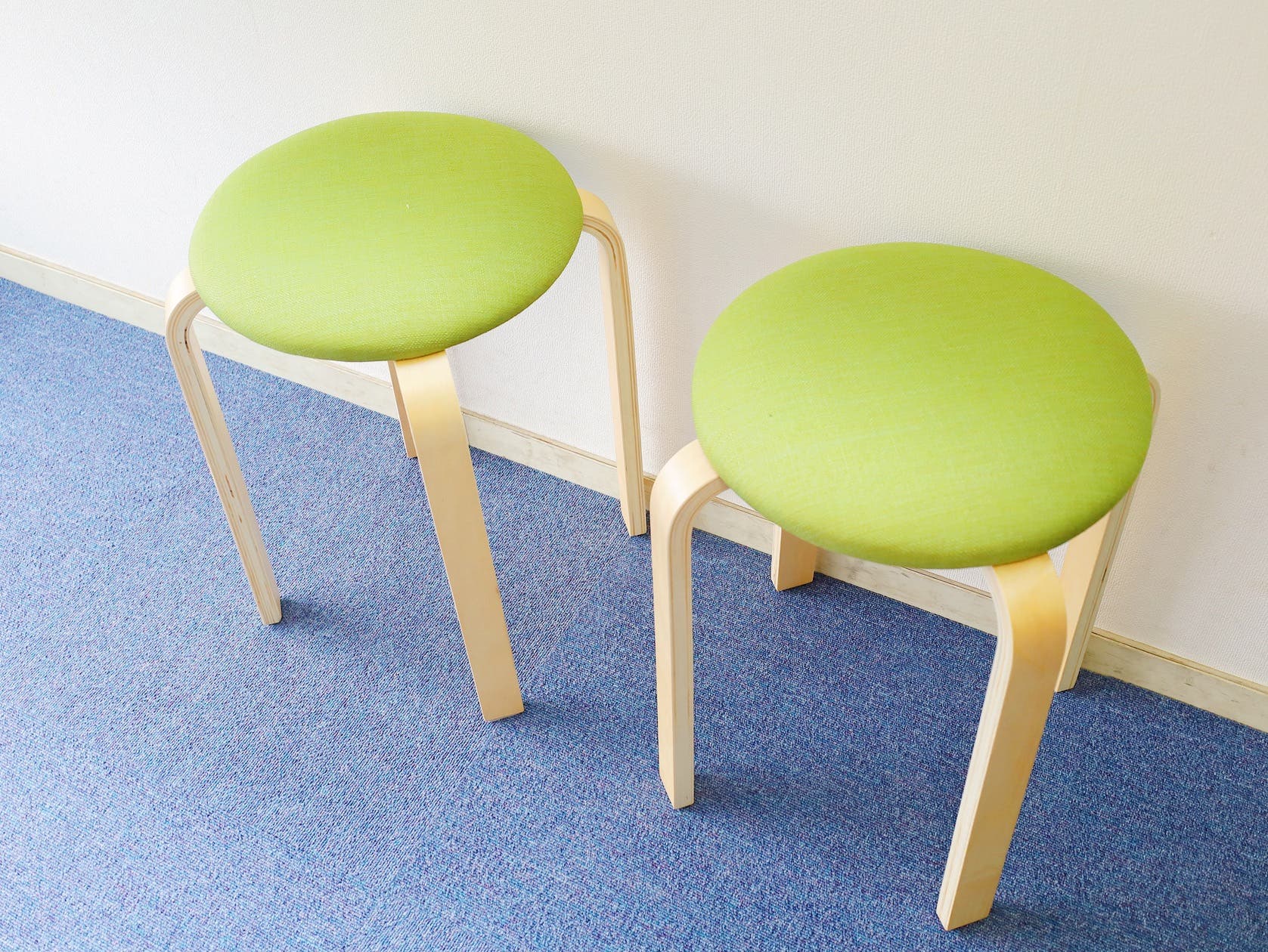 【新宿】🌟光回線🌟＜ライト会議室＞室内リニューアル■新宿三丁目駅出口すぐ■綺麗で明るい＜ライト会議室＞ビジネス、ボドゲ会の写真15