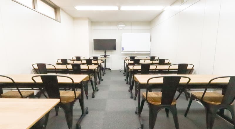 【秋葉原駅徒歩1分！18名利用可！】モニター・WiFi無料！毎日清掃！ふれあい貸し会議室 秋葉原No52