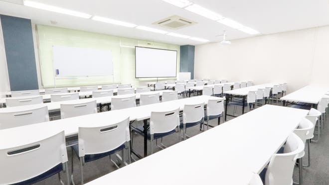 【秋葉原駅徒歩1分!大型会議室!55名利用可!】プロジェクター・WiFi無料!毎日清掃!ふれあい貸し会議室 秋葉原No53の写真3