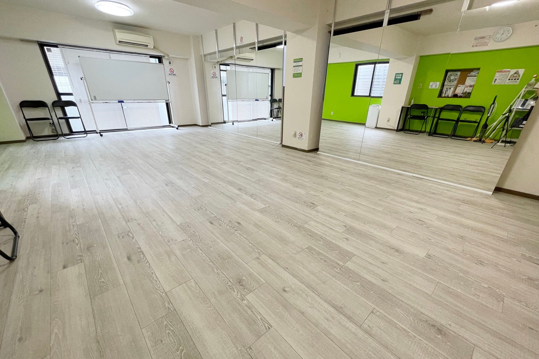 【広々45㎡】完全個室の全面鏡張｜ダンス練習ができる【24時間営業】神戸御影の当日予約可能のレンタルダンススタジオの写真9