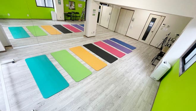 【広々45㎡】完全個室の全面鏡張|ダンス練習ができる【24時間営業】神戸御影の当日予約可能のレンタルダンススタジオの写真6