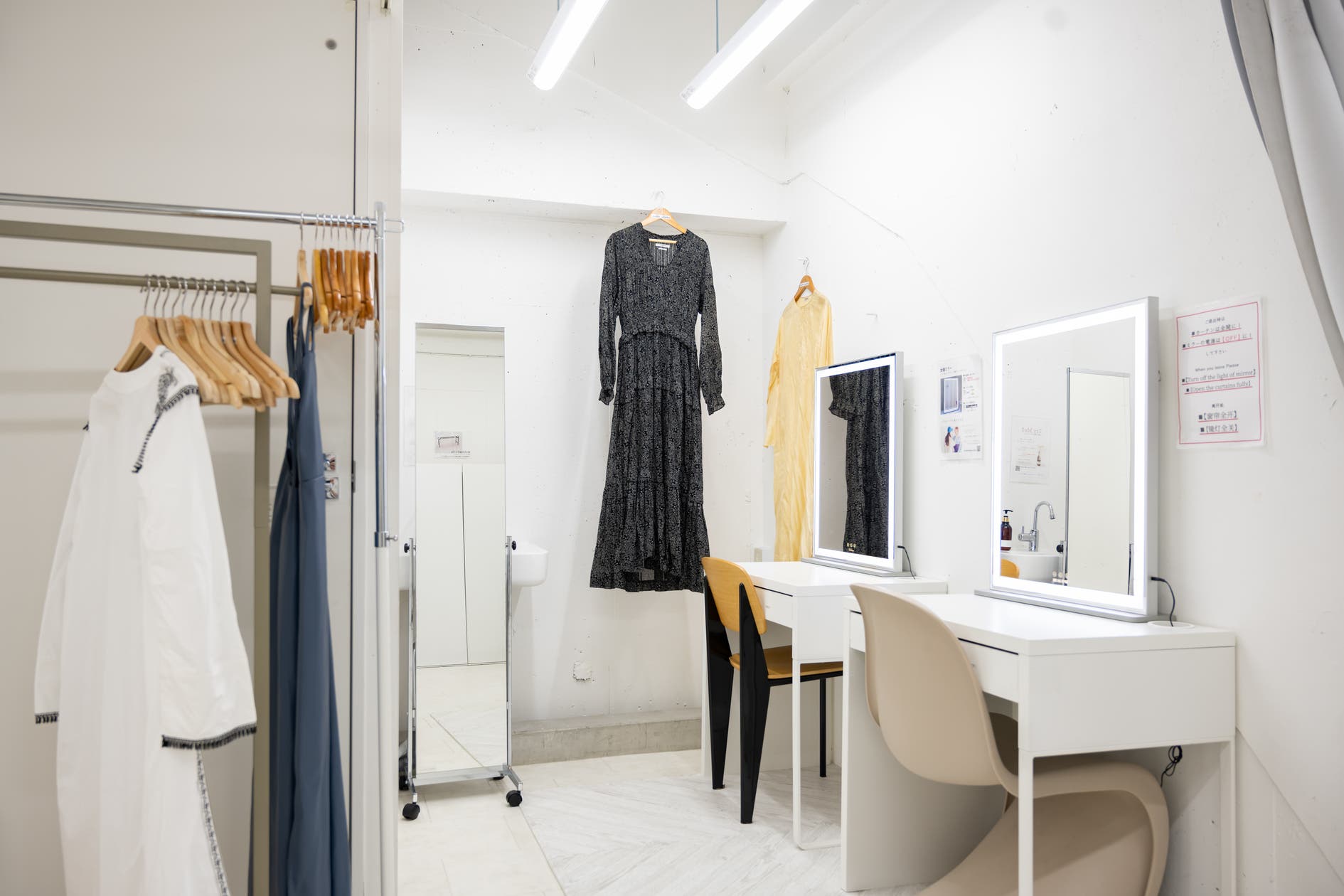 代々木駅1分・新宿駅4分！ 写真も動画も同料金！ 個人・商用どちらもOKのレンタル撮影スタジオ【belukha（ベルカ）】の写真17