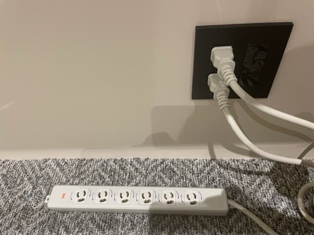 志木駅南口徒歩３０秒　おしゃれでキレイな貸し会議室(ミーティングルームA）の写真3