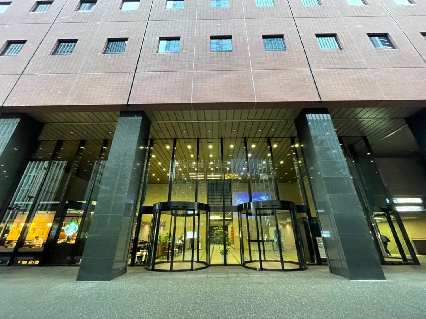 ＜RemoteworkBOX TKP東京駅大手町店【No.1】＞完全個室⭐️Wi-Fi無料！テレワーク/Zoom/自習の写真4