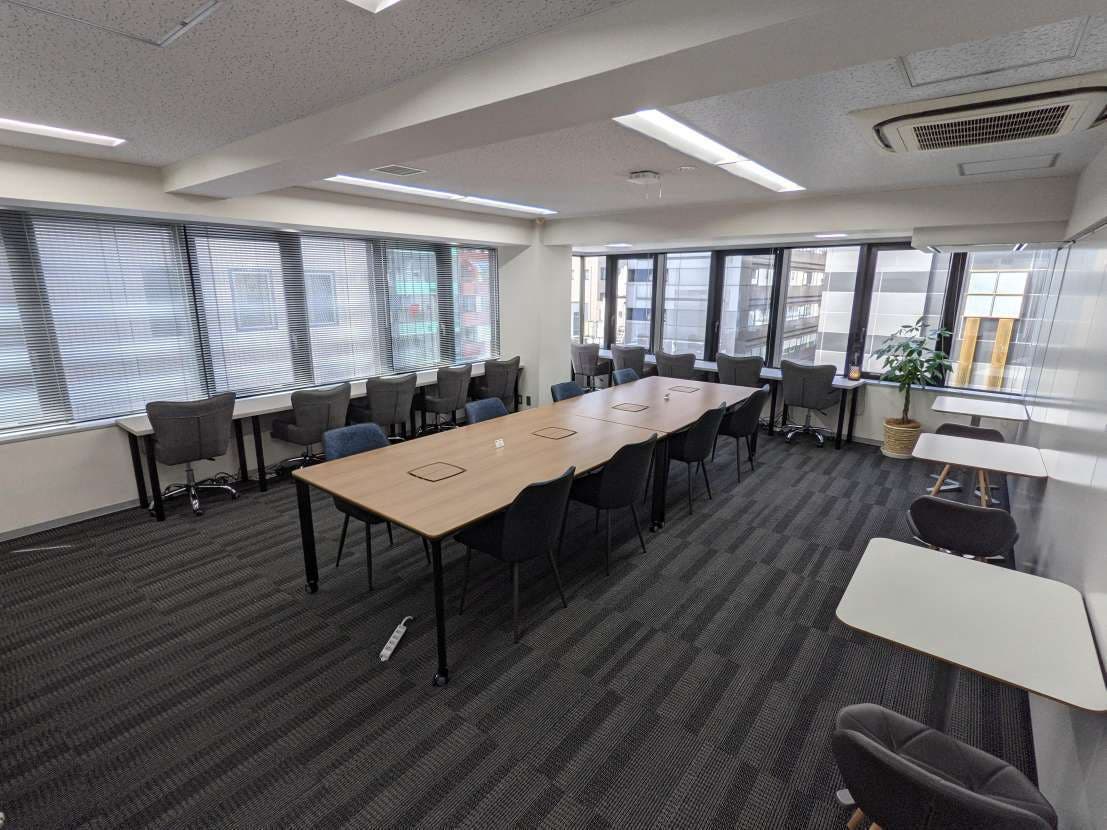 【松屋銀座の近く】21名着席/オフサイトMTG・セミナー等に最適/飲食OK/オシャレ＆カジュアルな雰囲気でリーズナブルの写真4