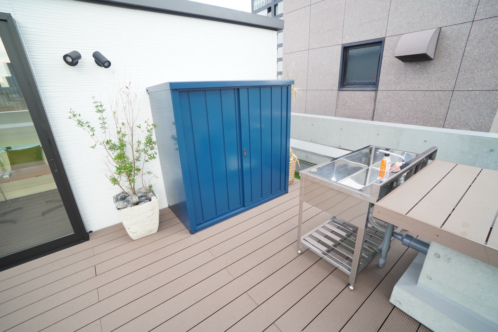 ＜南森町プライベートパーク＞冷暖房完備コンテナ＆緑あふれる庭付き✨夏でも快適！会議・セミナー・撮影に最適なプライベート空間の写真15