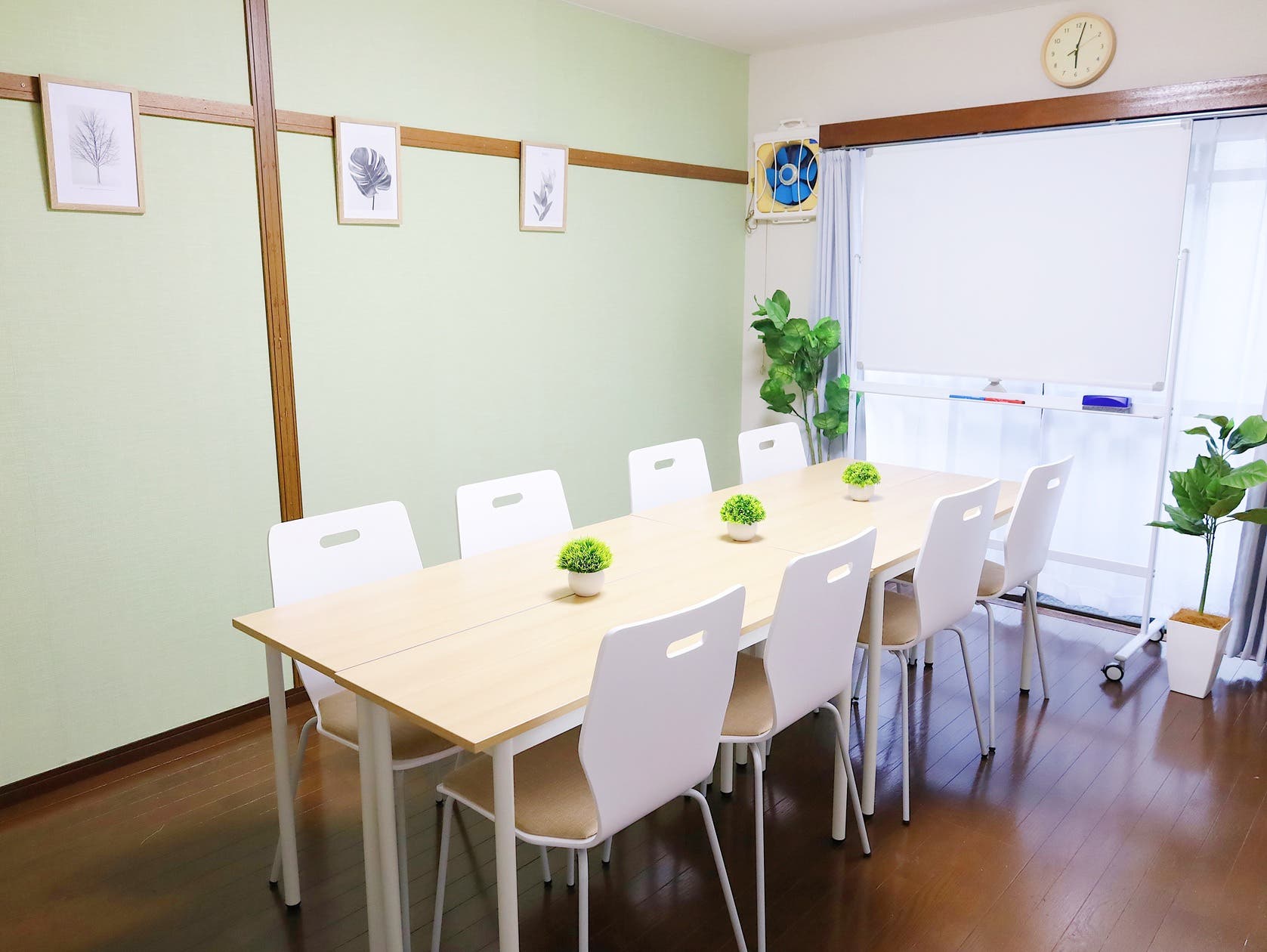 WiFi・大型モニター全て無料！ 会議・勉強会・ボードゲーム・研修・動画配信・女子会・懇親会などの写真10