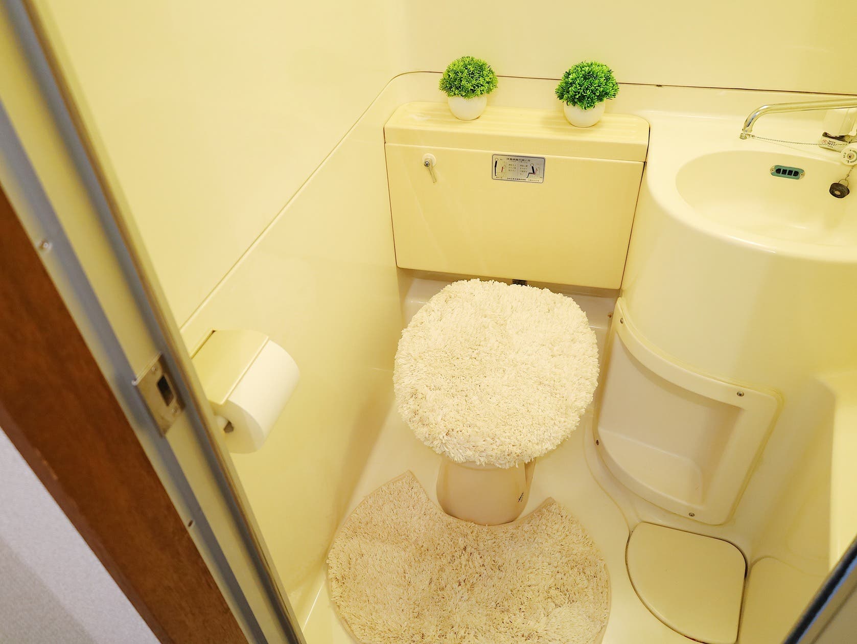 WiFi・大型モニター全て無料！ 会議・勉強会・ボードゲーム・研修・動画配信・女子会・懇親会などの写真12