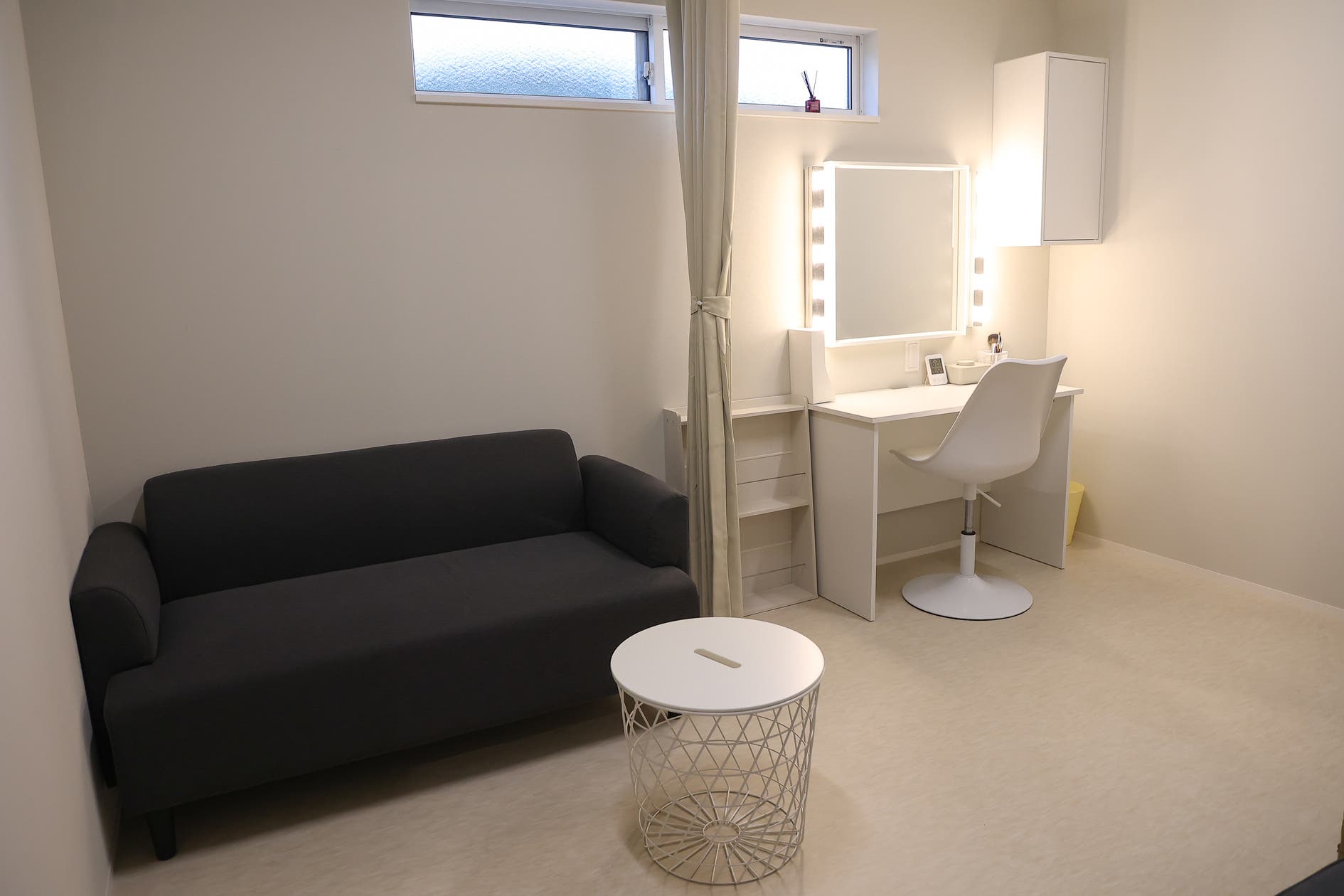 西尾市　国道23号線　小島インター下車すぐの写真スタジオですの写真4