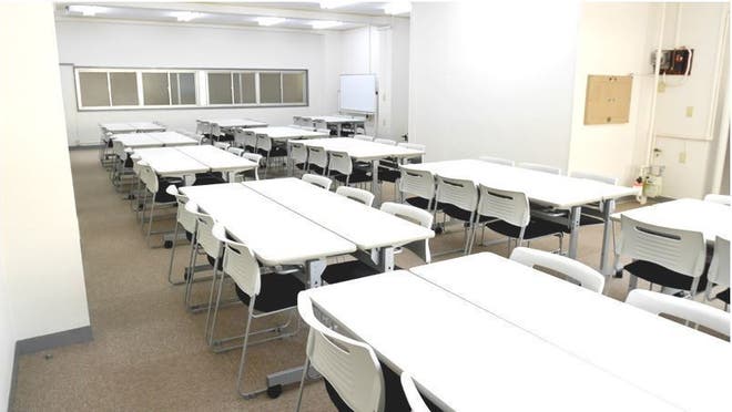 【飯田橋】使い勝手バツグンのクラシックな雰囲気の会議室/4階大会議室Bの写真6