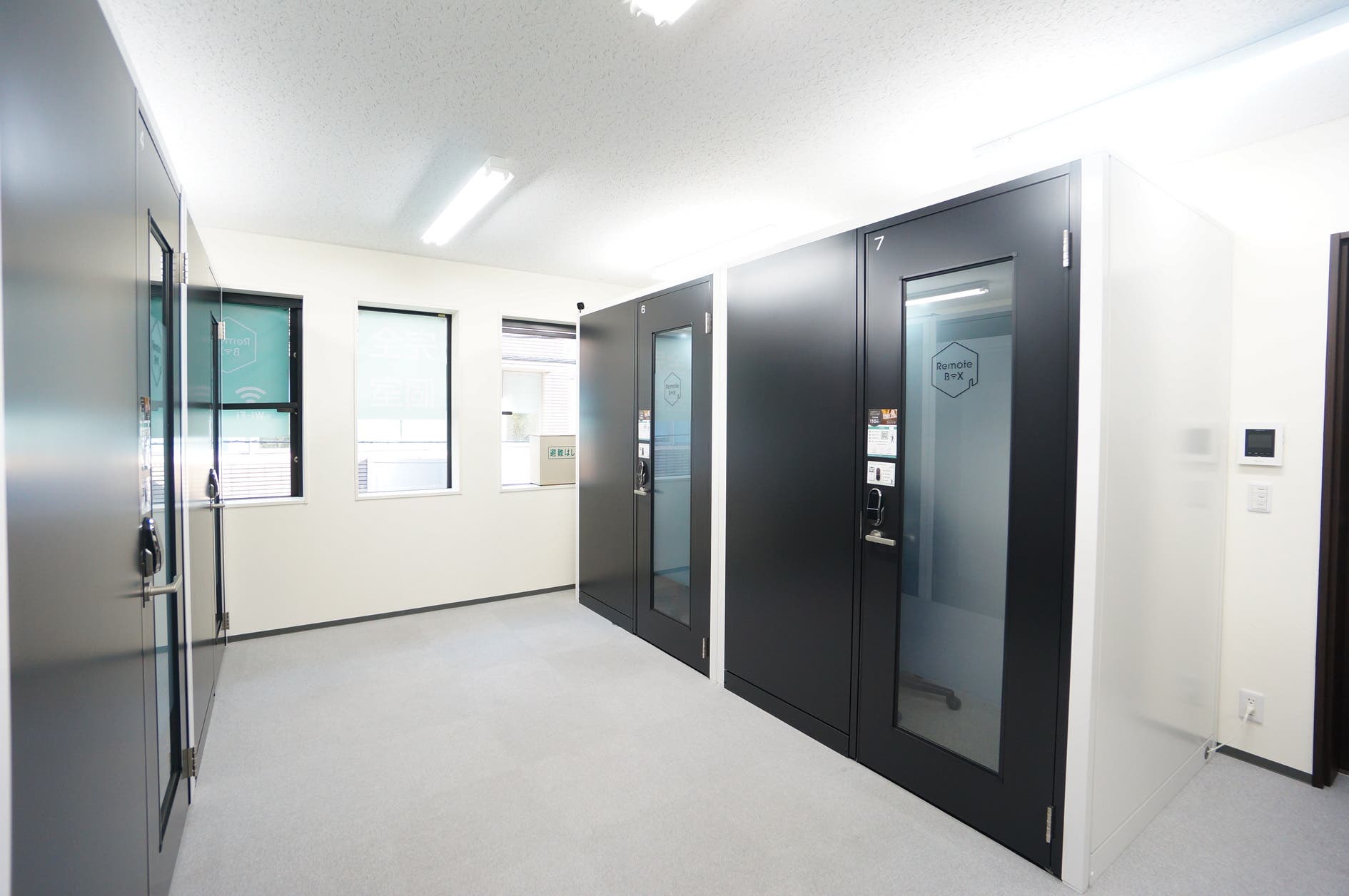 ＜RemoteworkBOX HKTビル神保町店【No.2】＞完全個室⭐️Wi-Fi無料！2時間以上の利用でお得！の写真15