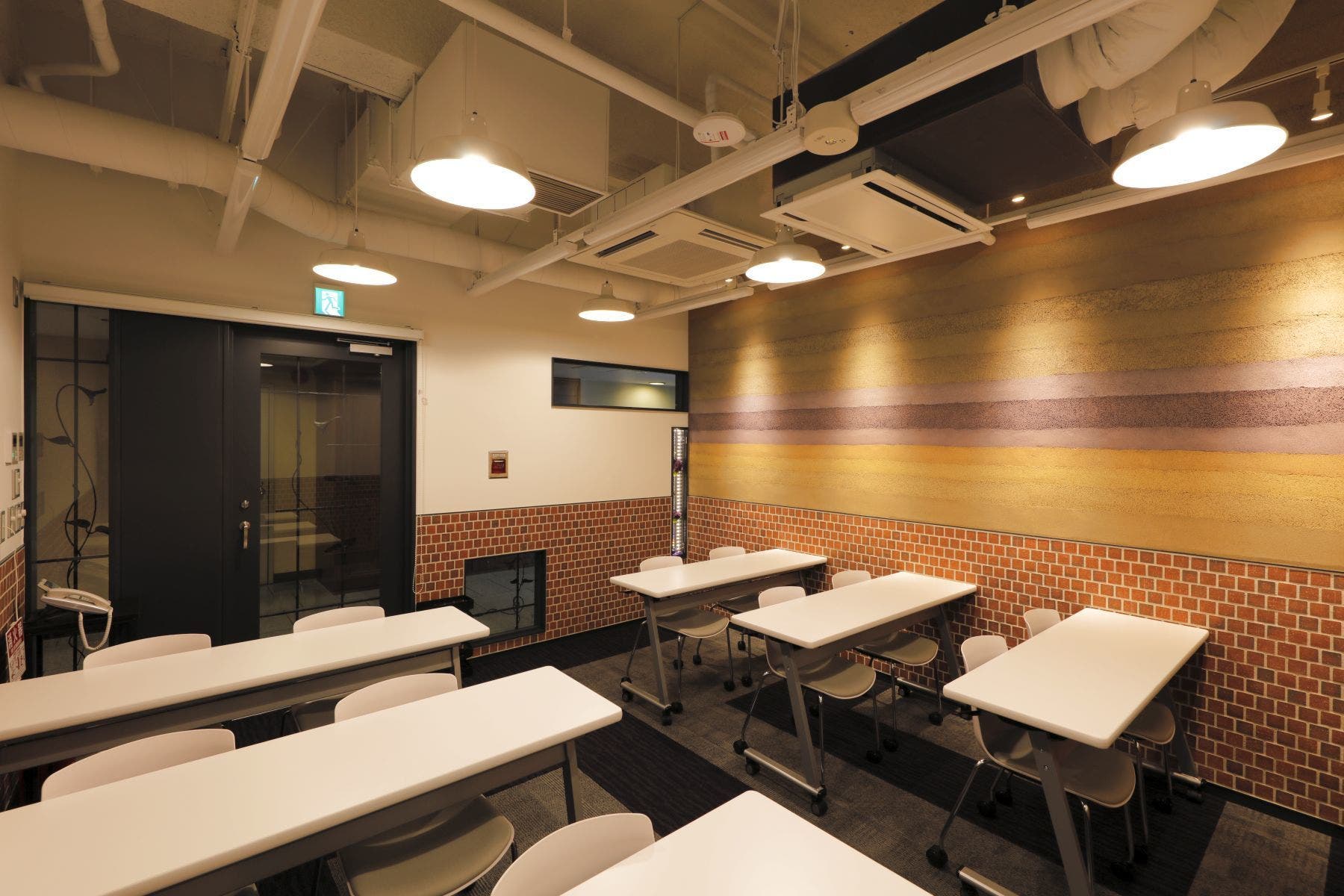 Bルーム　恵比寿駅から徒歩3分！Wi-Fi無料の完全個室。リモートワークや会議、お稽古などにも最適！の写真1