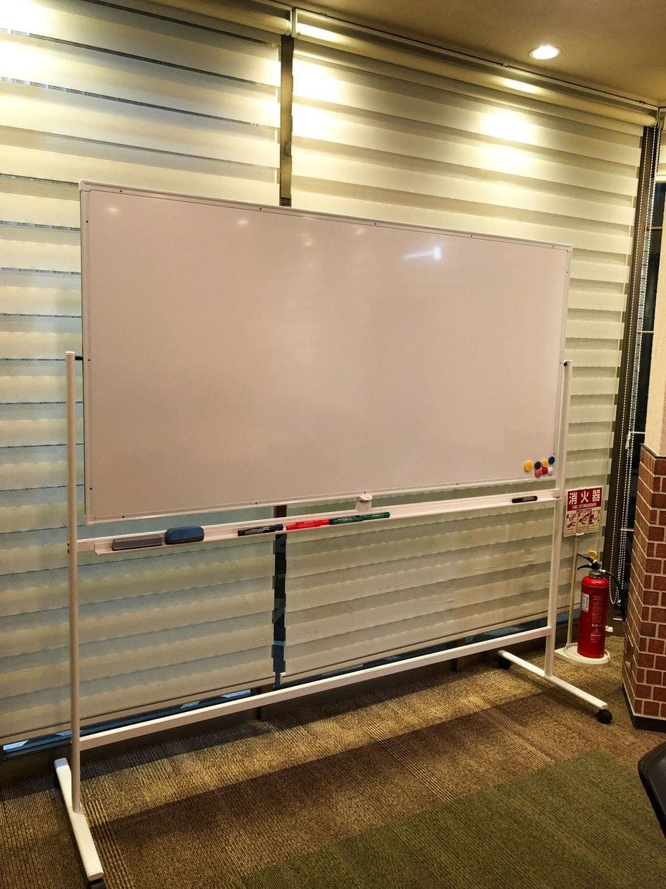 ギャラリールーム　恵比寿駅から徒歩3分！Wi-Fi無料の完全個室。明るい室内で会議はもちろん、展示会などにも。の写真6