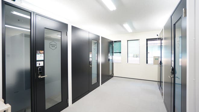 <RemoteworkBOX HKTビル神保町店【No.4】>完全個室⭐️Wi-Fi無料!2時間以上の利用でお得!の写真1