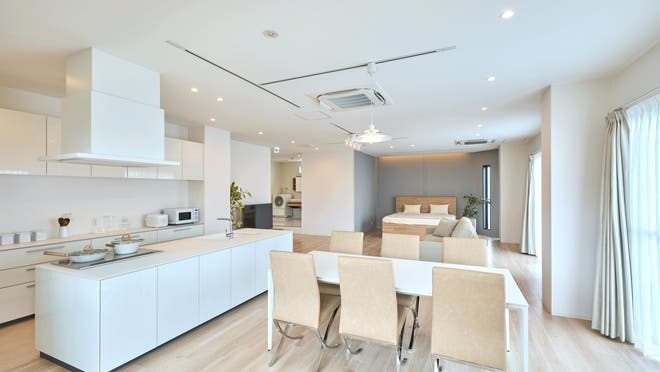 【京都駅から車で15分】キッチン、バスルーム、パウダールーム、インナーテラスを兼ね備えた 本格的なハウススタジオ。の写真1