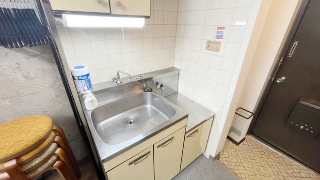 【高田馬場駅1分!16名利用可!】綺麗な室内!WiFi・モニター・ホワイトボード・備品類全て無料!ふれあい貸し会議室 高田馬場Eの写真13