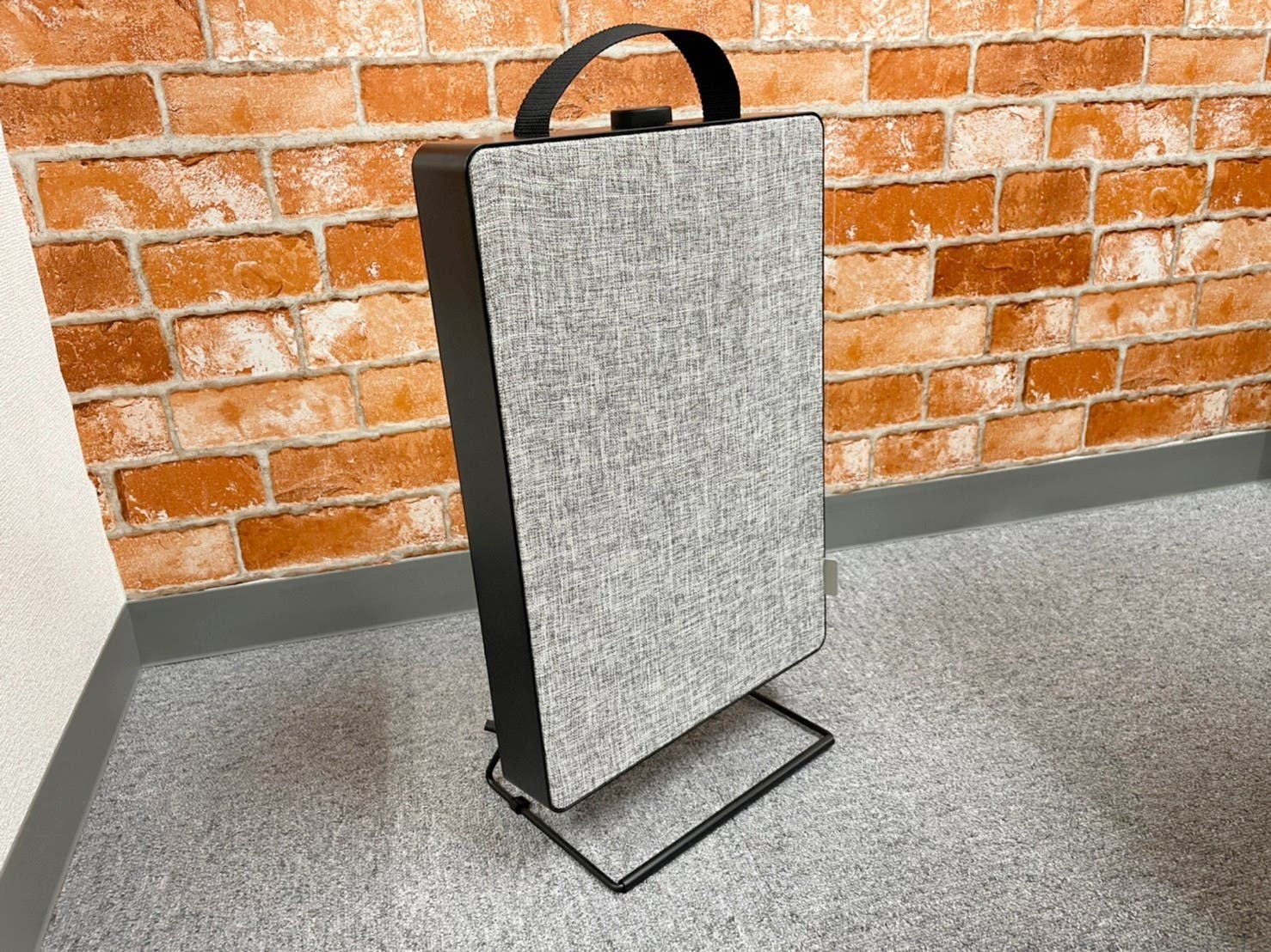 【高田馬場駅1分！16名利用可！】綺麗な室内！WiFi・モニター・ホワイトボード・備品類全て無料！ふれあい貸し会議室 高田馬場Eの写真16